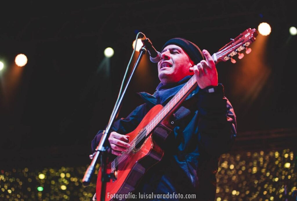 Alejandro Santiago: 40 años de Trova Contemporánea Mexicana